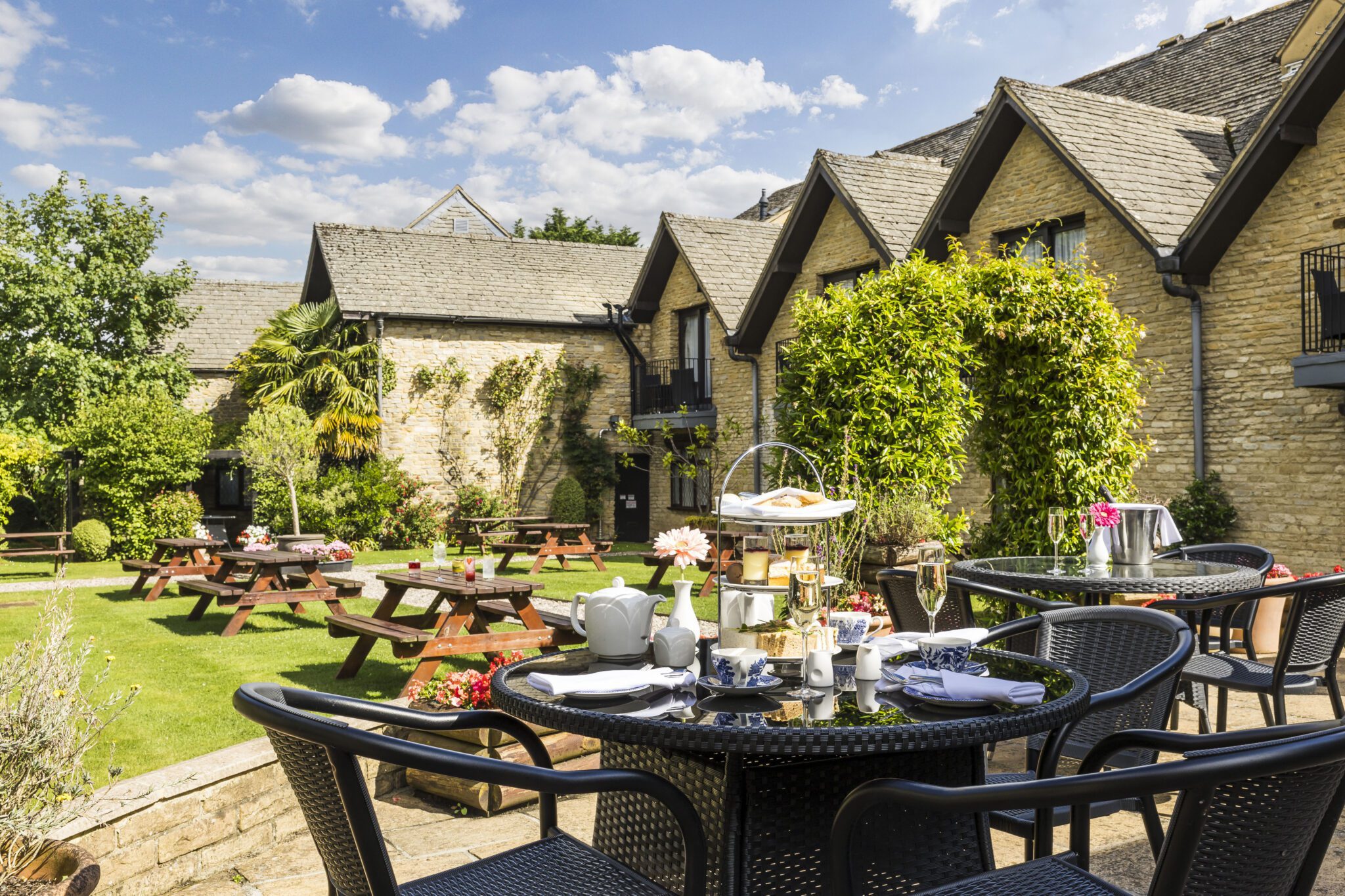 Gallery | The Holt Hotel